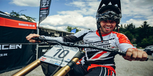 Conheça o protótipo da nova Saracen DH 27.5 do downhiller britânico Sam ...