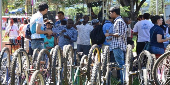 Rodas Da Paz Faz Doação De Bicicletas à Refugiados Mtb Brasília